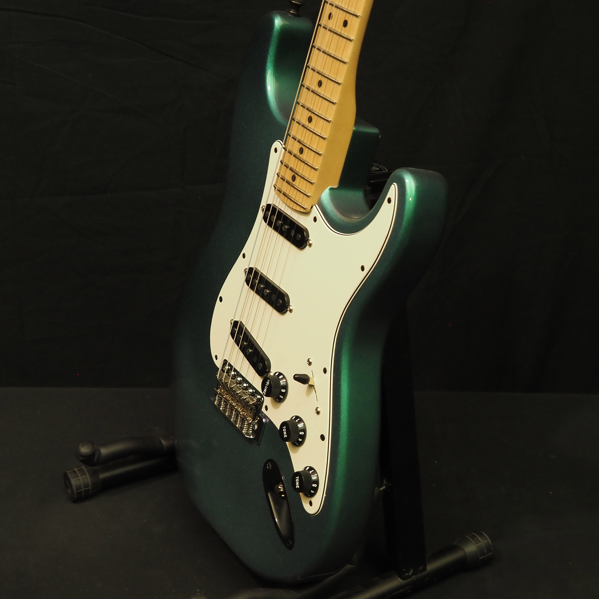 Custom Build Strat w/Color Shifting Finish – Picker’s Supply
